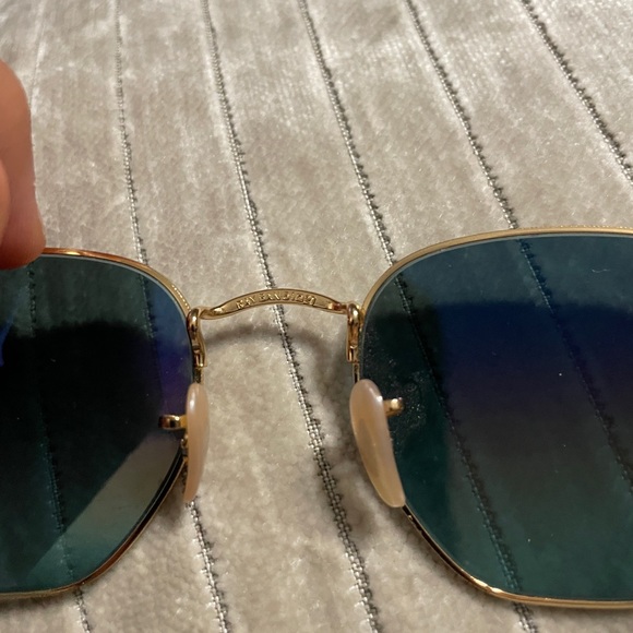 Ray-Ban | Accessories | Rayban Gold Frame Sunglasses With Dark Lenses ...